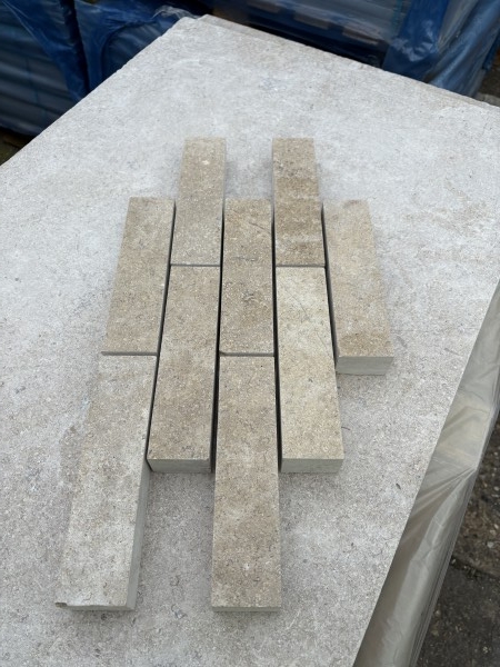 Sinai Pearl Beige Acid Washed Pre-Sealed Sawn Limestone Slim-Setts